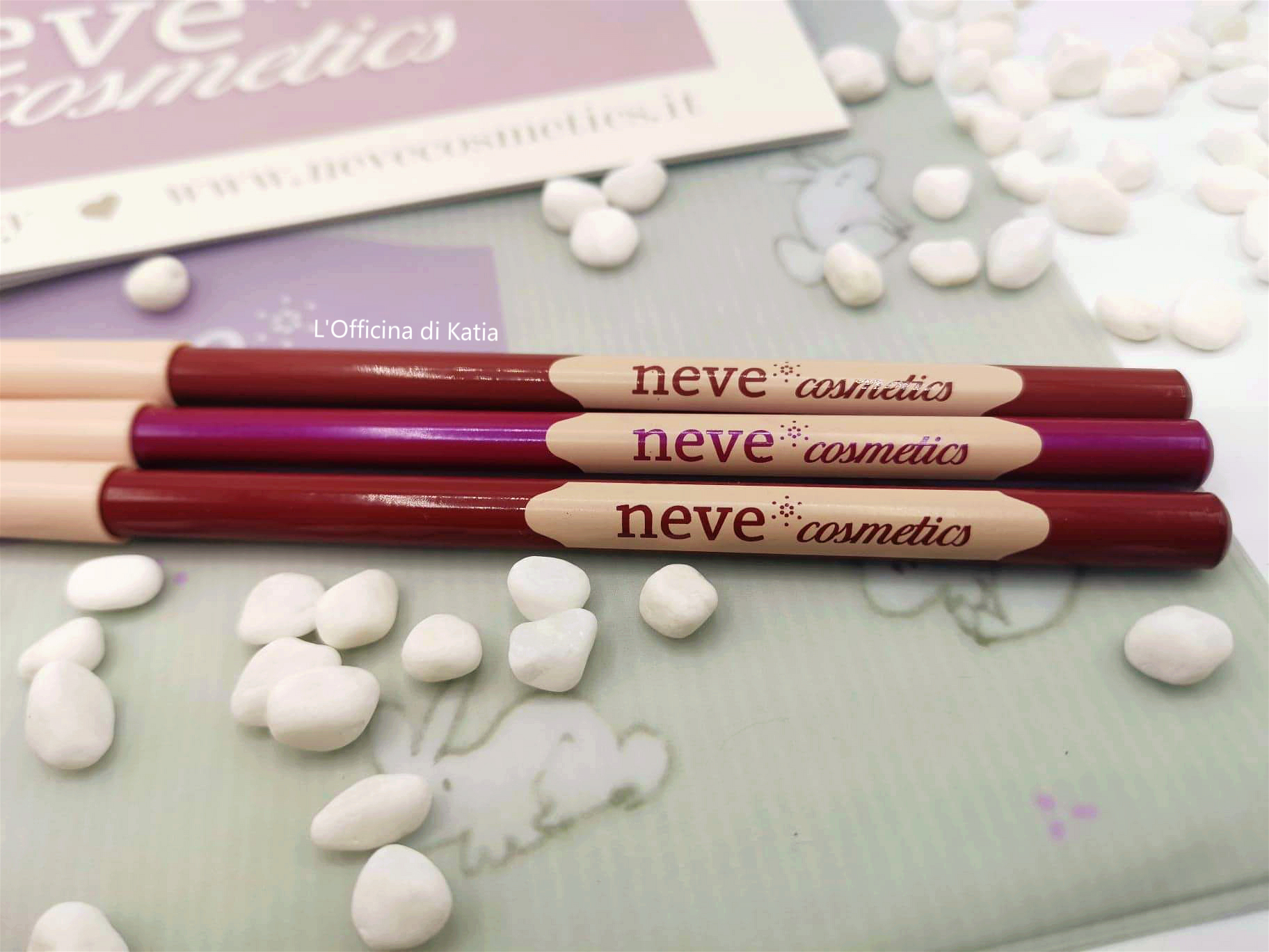 Neve Cosmetics – SuperHeroine (Recensione & Swatches)